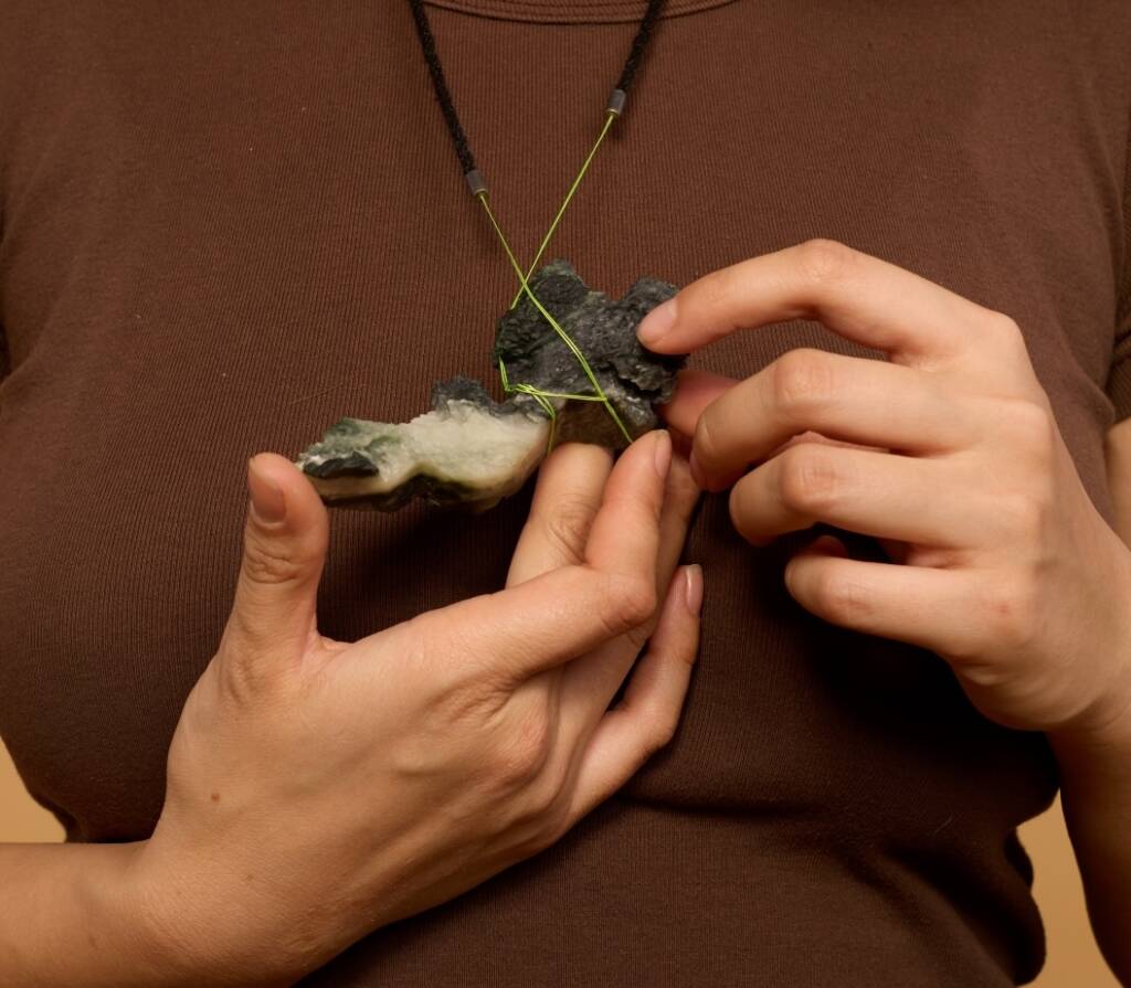 WHAT AM I LOOKING AT : A selection of Australian Contemporary Wearables ...